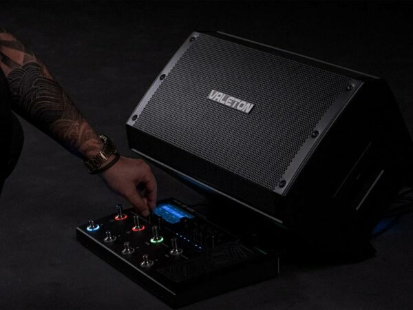 Amplificateur Actif VALETON FRFR VFR-110 – Acoustics Mics and Pickups